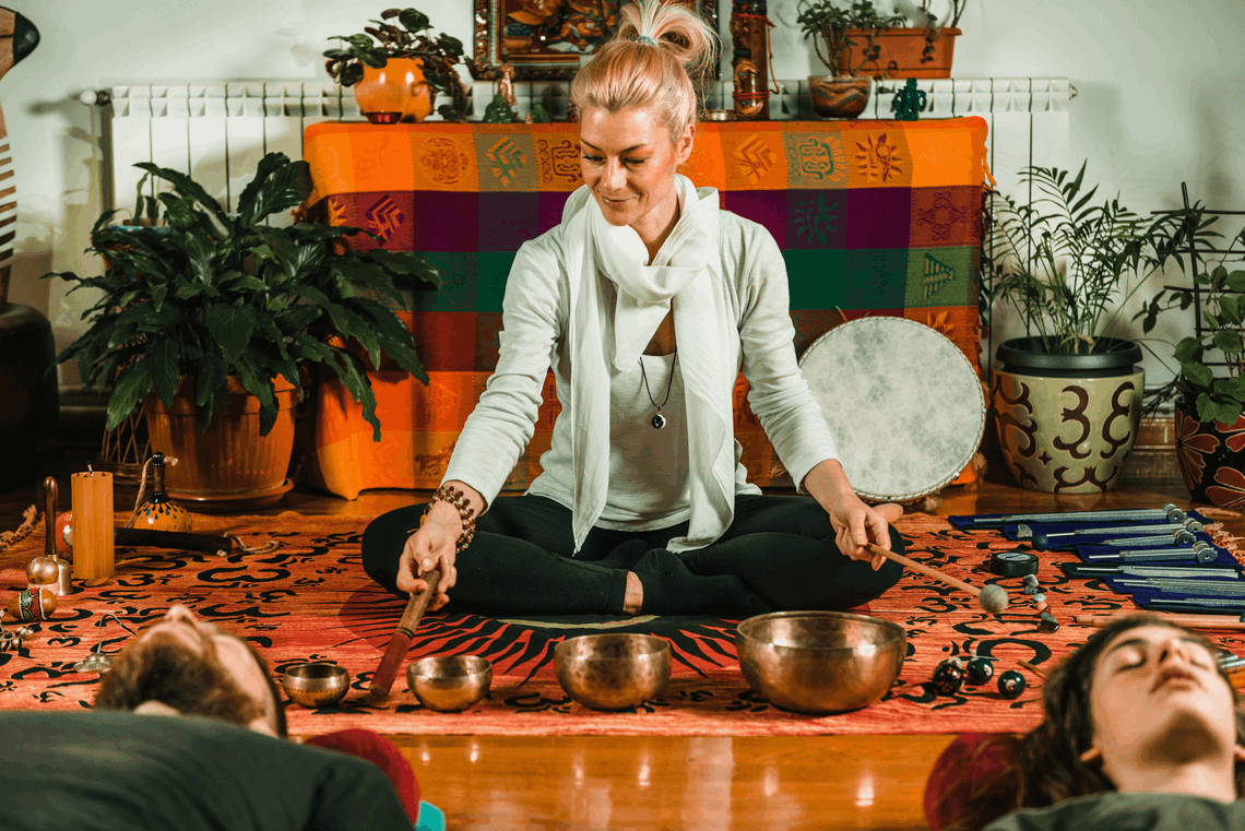 Soundbath : How To Have One & Helpful Tip For Beginners
